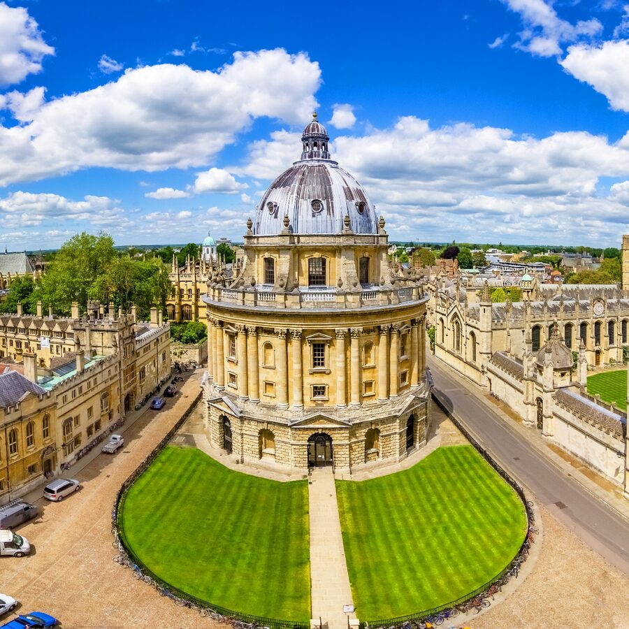 Discovering Oxford: Prestigious Universities and History-Rich Museums